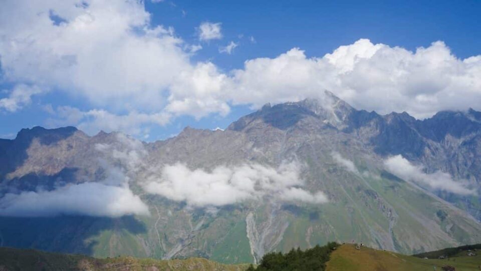 How To Plan The A Trip To Kazbegi And Gergeti Trinity Church From Tbilisi