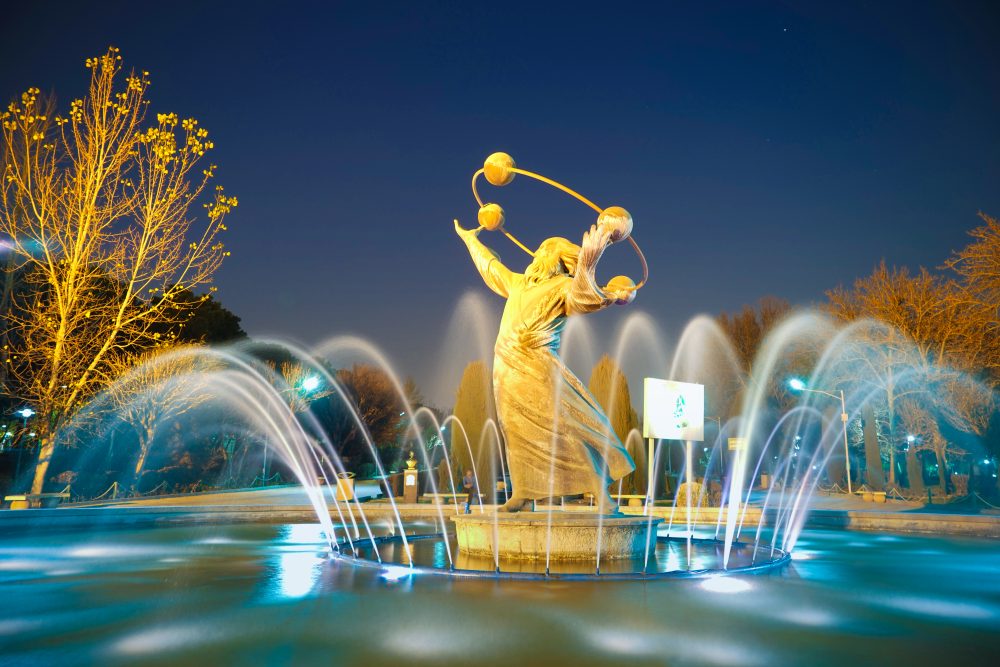 25 Unmissable Things To Do In Tehran: Iran's Chaotic Capital