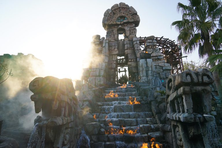 10 Reasons Why Everyone Should Visit Disney Sea Tokyo Right Now ...