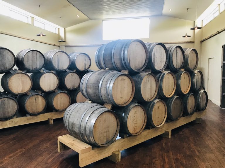 The Best Wanaka Wineries For Sophisticated Wine Tastings | Inspired By Maps