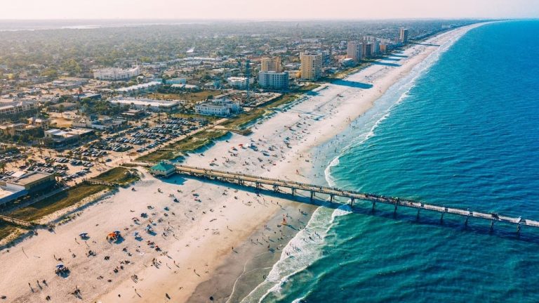 30 Famous Florida Landmarks To Plan Your Road Trip Around!