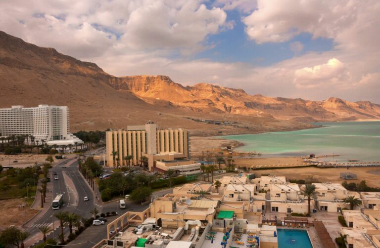 The 14 Best Hotels In The Dead Sea: Top Luxurious Escapes! | Inspired ...