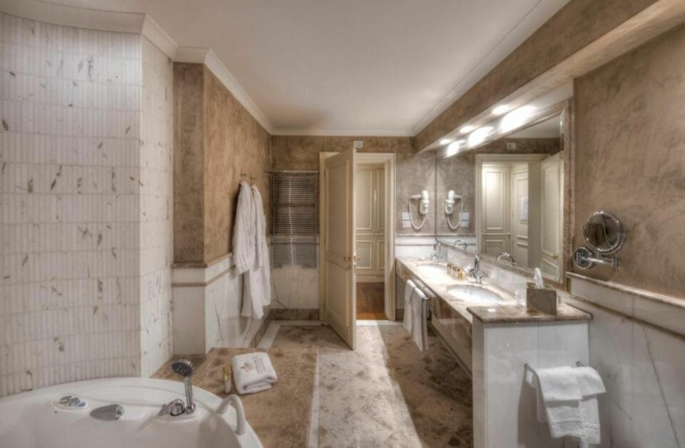 The 15 Best Hotels In Modena, Italy: Unwind With Modenese Marvels!