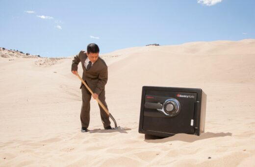 How To Protect Your Stuff While Visiting The Beach Alone! | Inspired By ...