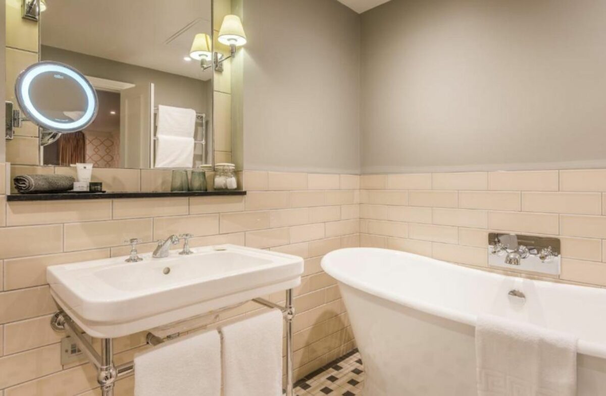 The 14 Best Hotels In Manchester: Top Spots For Unforgettable Stays ...