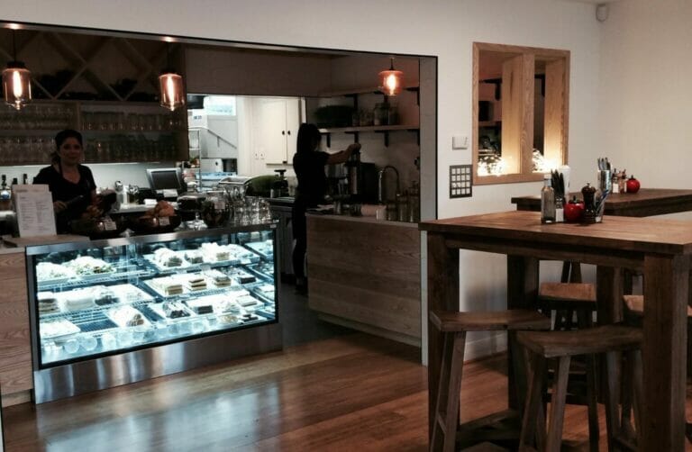 The 12 Best Places To Eat In Dunedin For A Mix Of Authentic & Modern ...
