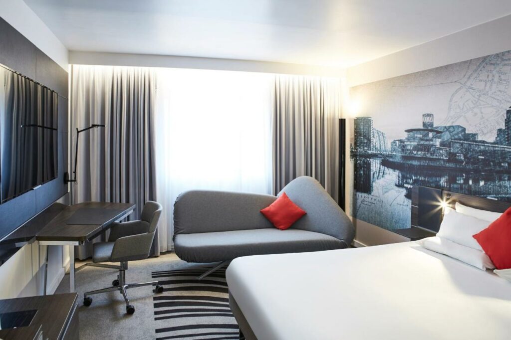 The Novotel Manchester Centre Review: High-Quality Accommodation At An ...