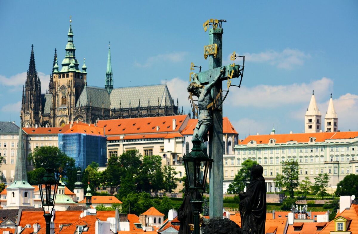 The 8 Best European Luxury Tours For Unforgettable Adventures That Are ...