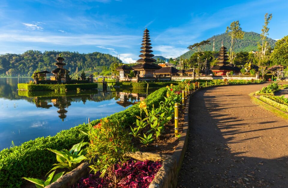 The 6 Best Indonesia Tours For Unforgettable Adventures That Are ...