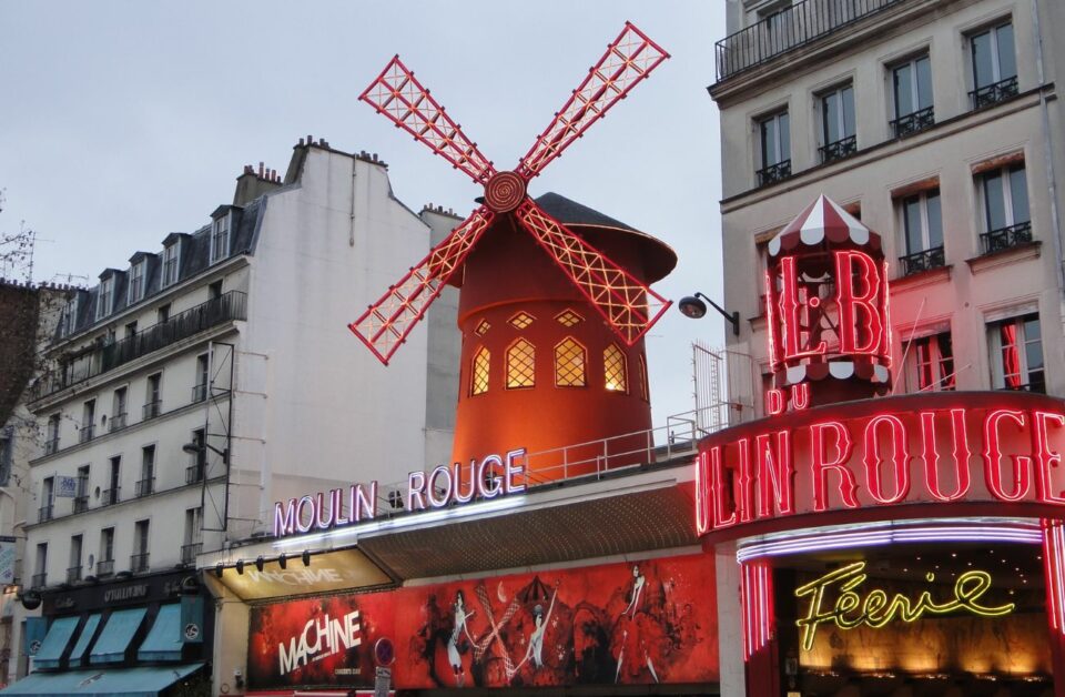 20 Extraordinary Movies Set In Paris That Will Inspire You To Visit ...